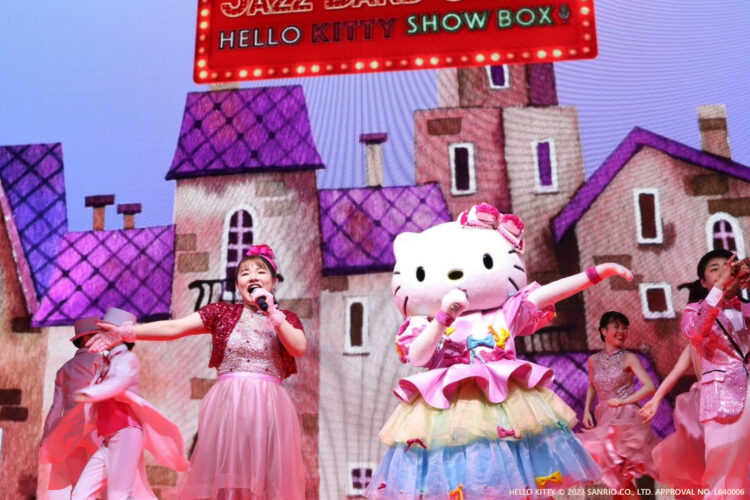 【祝！4周年】HELLO KITTY SHOW BOX | AWAJI HELLO KITTY APPLE LAND
